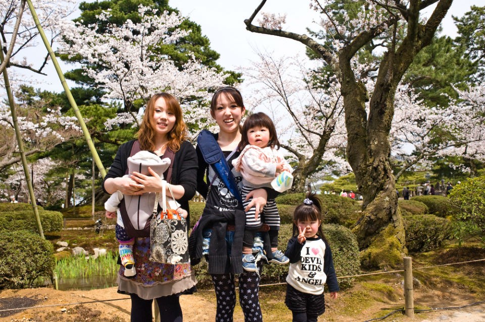 5 Lessons From Japanese Women For A Longer And Happier Life - StoryV ...