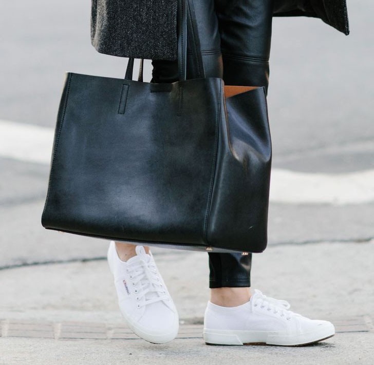 5 Types Of Handbags Every Woman Should Own - StoryV Travel & Lifestyle