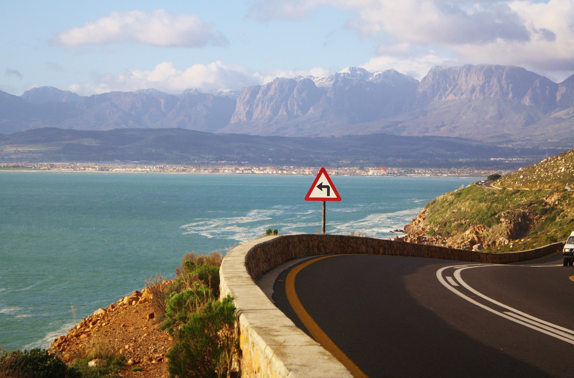 Tips For Driving Safe In South Africa - StoryV Travel & Lifestyle